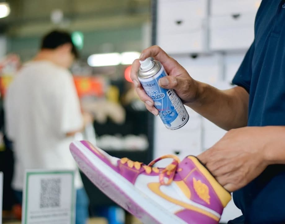 Shoes Repair near me | Shoes Repair Delhi NCR | Shoe Clinic